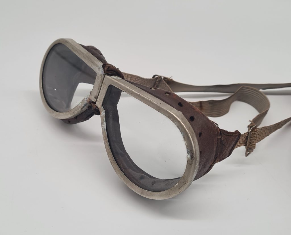 WW2 British tank crew goggles - Panzertruppe Collectables